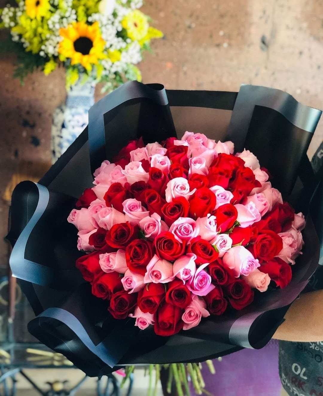 Ramo Rosas Bouquet – 150 – Floreria Paola